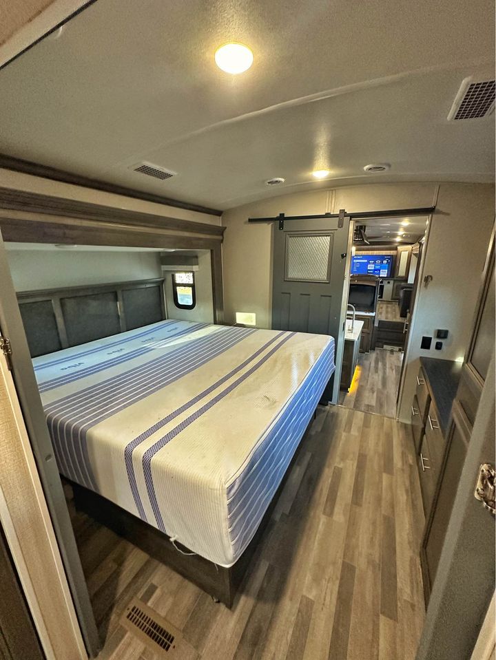 2020 Forest River cardinal luxury - Ultimate Toy Trader